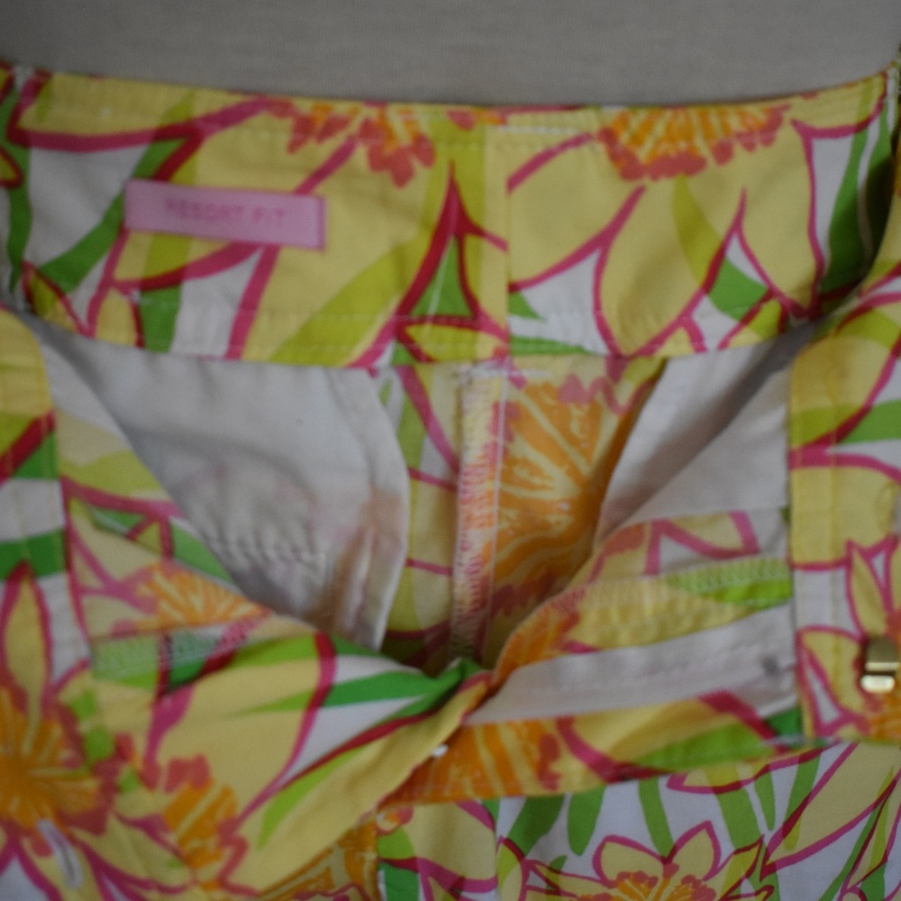 Lilly Pulitzer Wyatt Sunflower Resort Fit Shorts - Gem